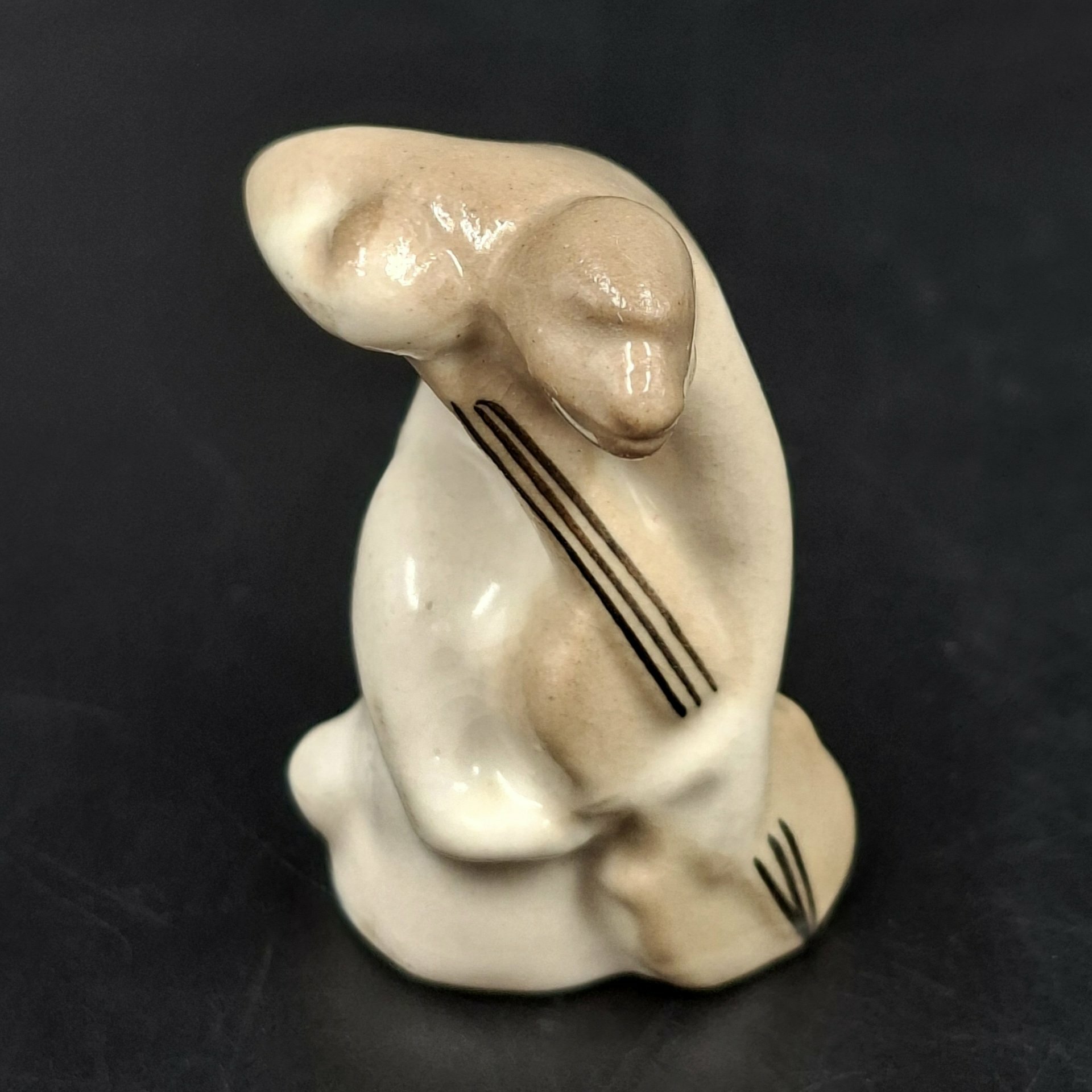 Статуэтка "Мартышка" из группы "Малый квартет", фарфор, роспись