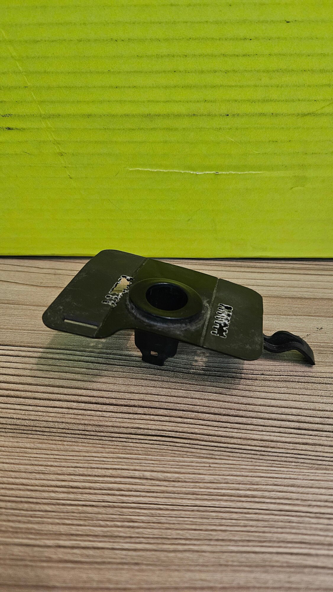 Кронштейн крепления датчика парковки задний правый BMW X6 E71