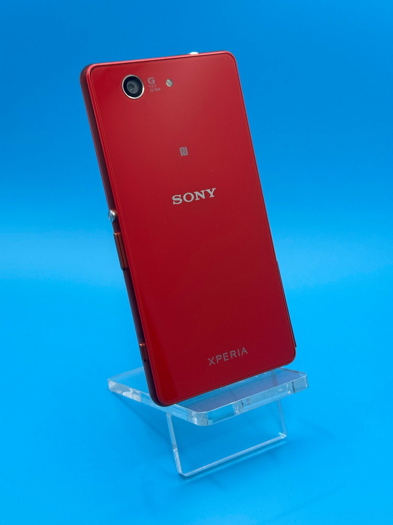 Смартфон Sony Xperia Z3 Compact (D5803)