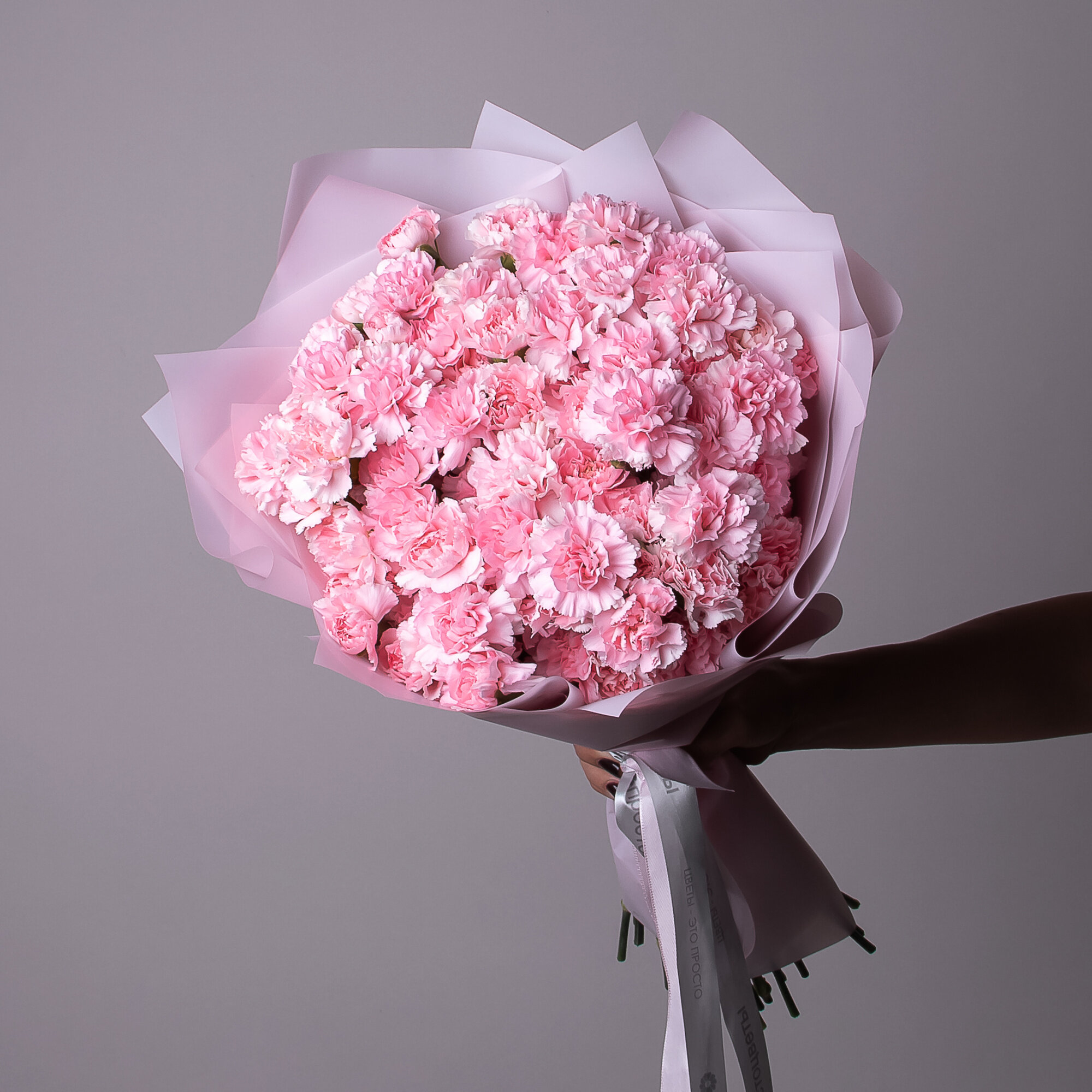 Букет Гвоздика "Пинк" 35 шт Высота 60 см в коробке и аквабоксе от "Простоцветы"