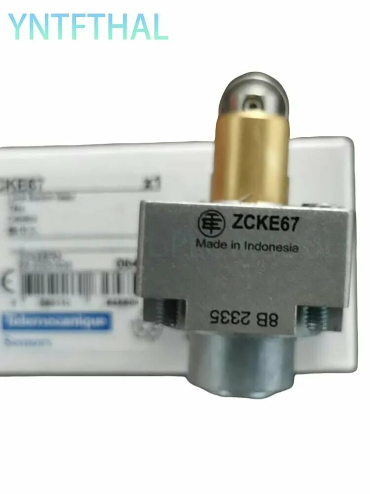 Новый Концевой выключатель ZCKE67