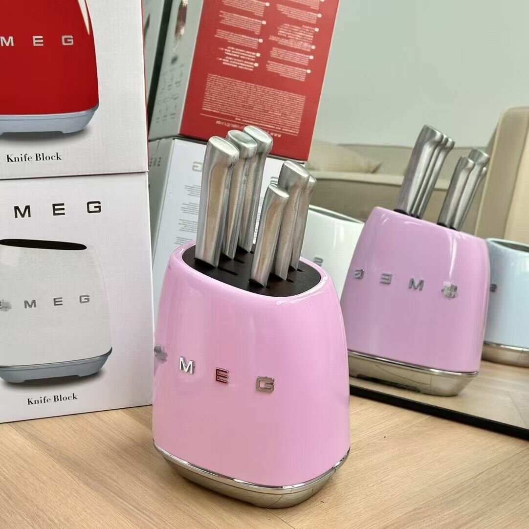 Smeg Набор кухонных ножей из нержавеющей стали, 7 предметов, с подставкой розовый