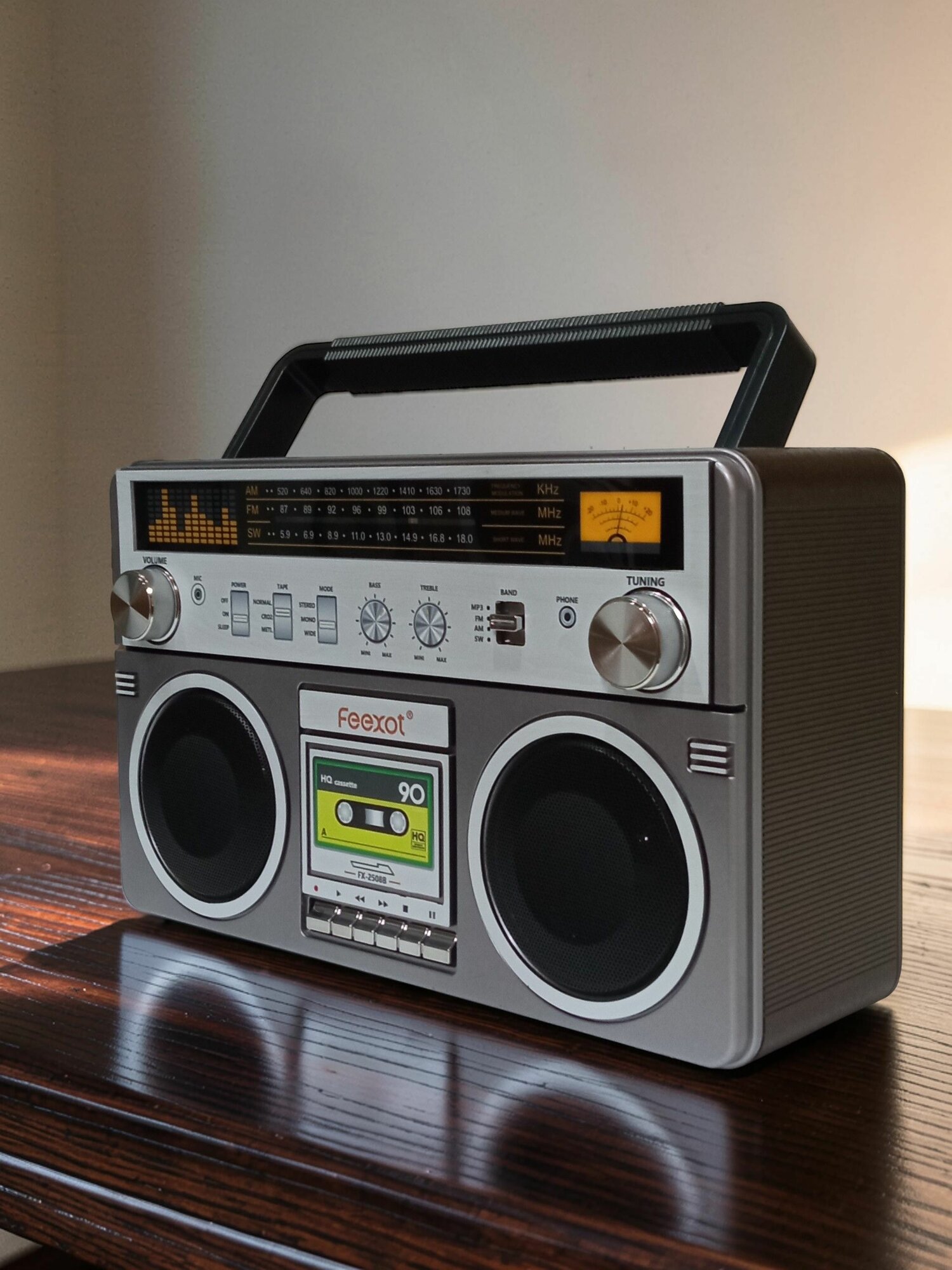 Радиоприемник в ретро стиле с MP3 плеером BT AC/DC Stereo FX-2508B (серый)