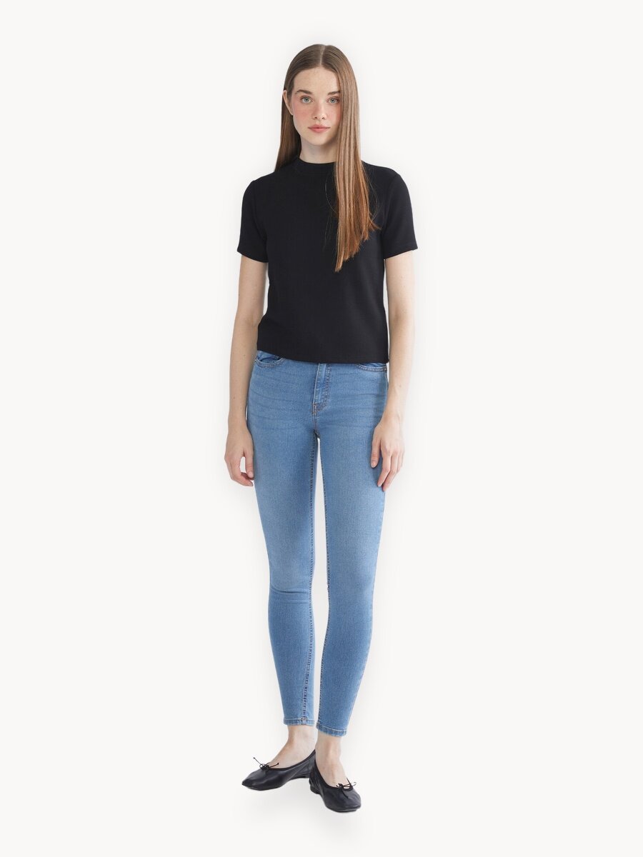 Джинсы скинни 