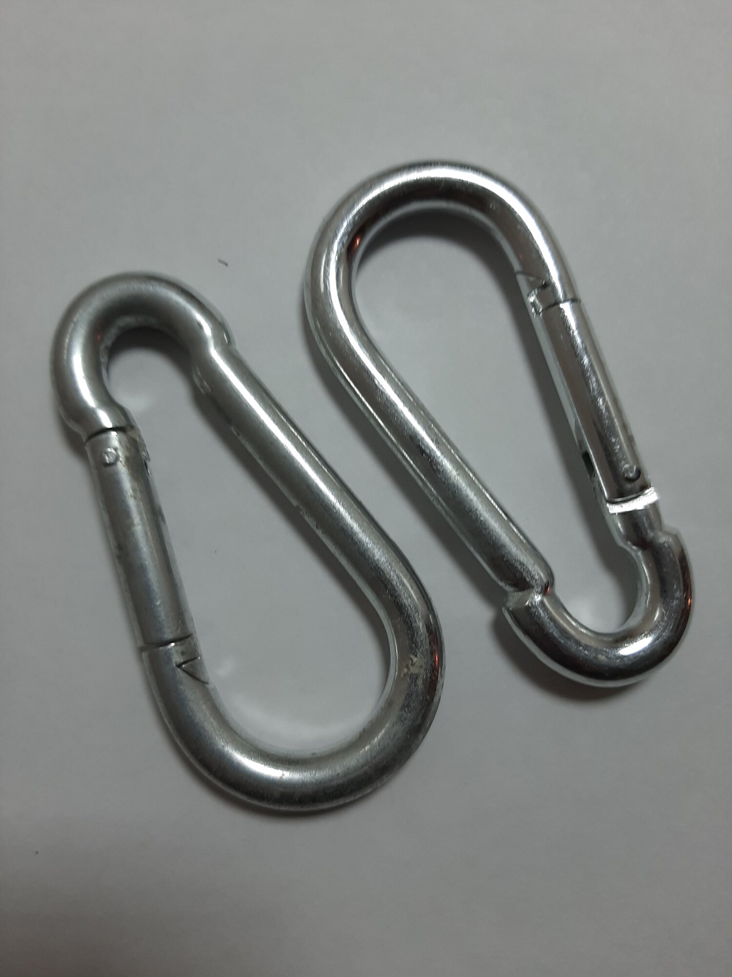 Карабин пожарный М 10, в комплекте 2 штуки.