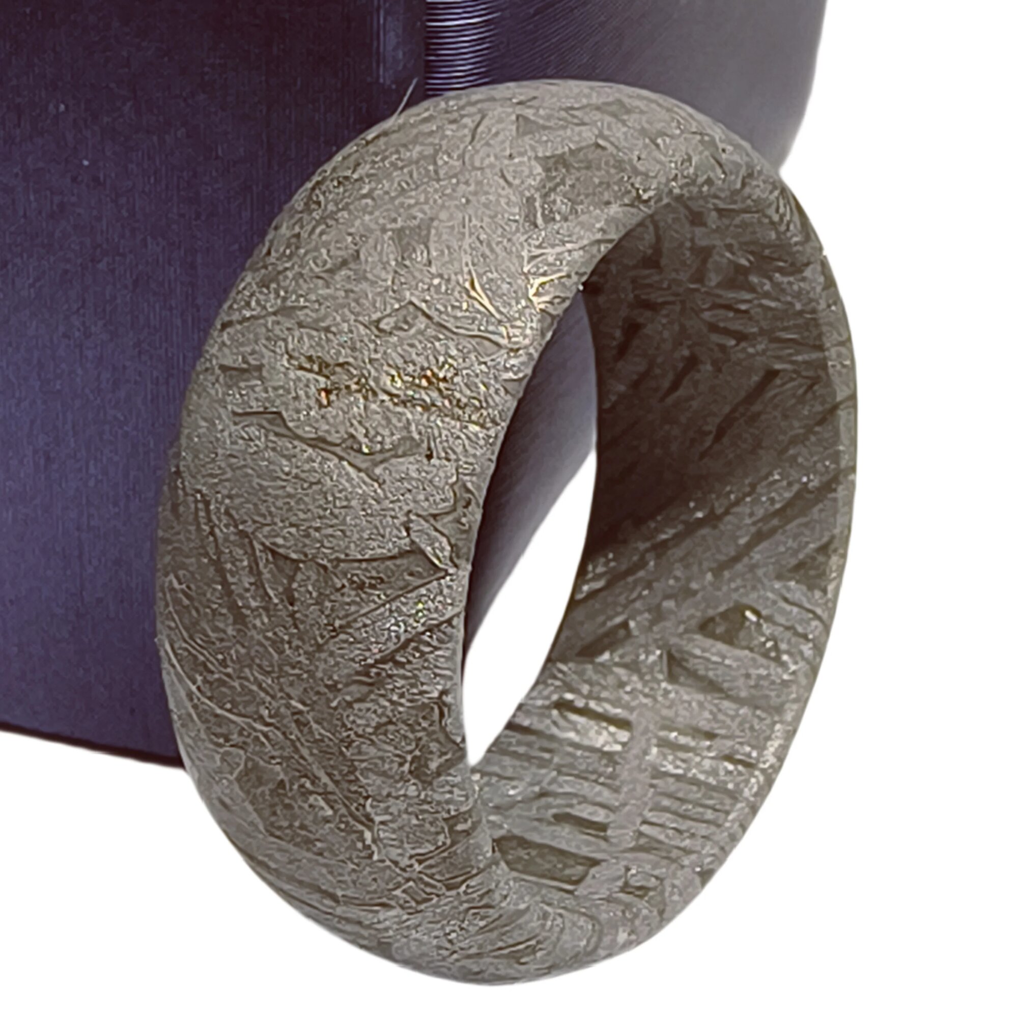 Метеоритное кольцо из железного метеорита 11