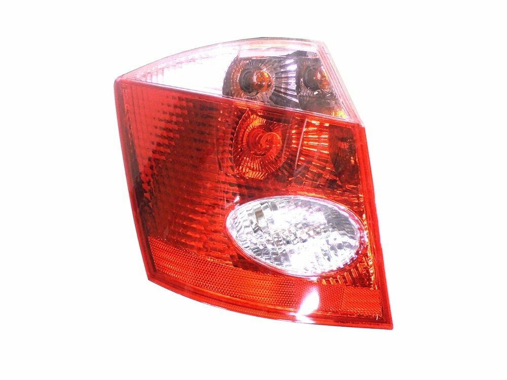 Фонарь задний левый Geely Vision (1067000108)