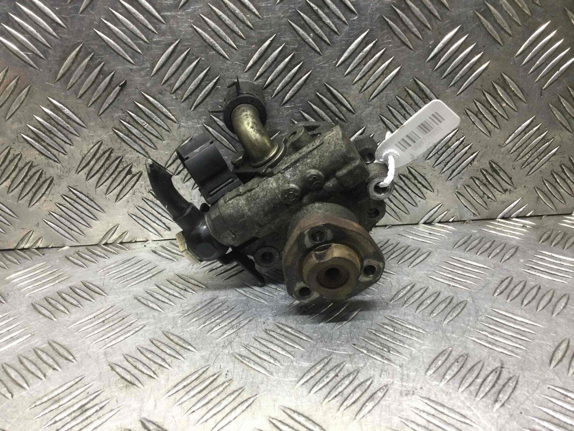 Б/У Насос гидроусилителя руля Volkswagen Golf 4 поколение (1997-2004) 2000 г.