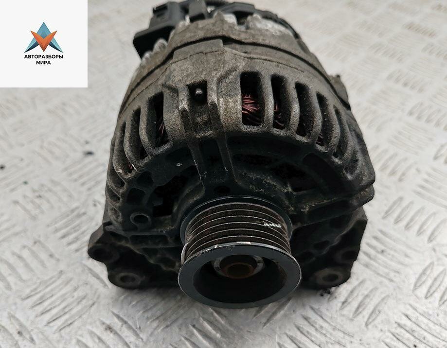 Генератор Volkswagen Golf 5 2007 03C903023D