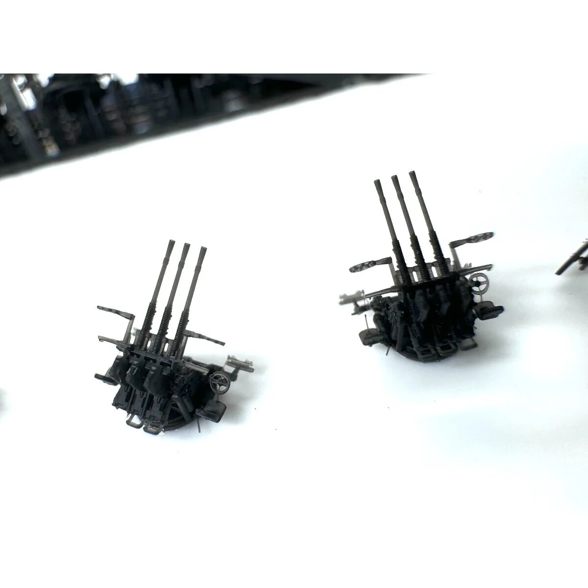 Модель MUYI R350011 1/350 IJN ТИП 96 25 ММ Тройное Пистолет AA (С Экраном) Часть для 3D печати