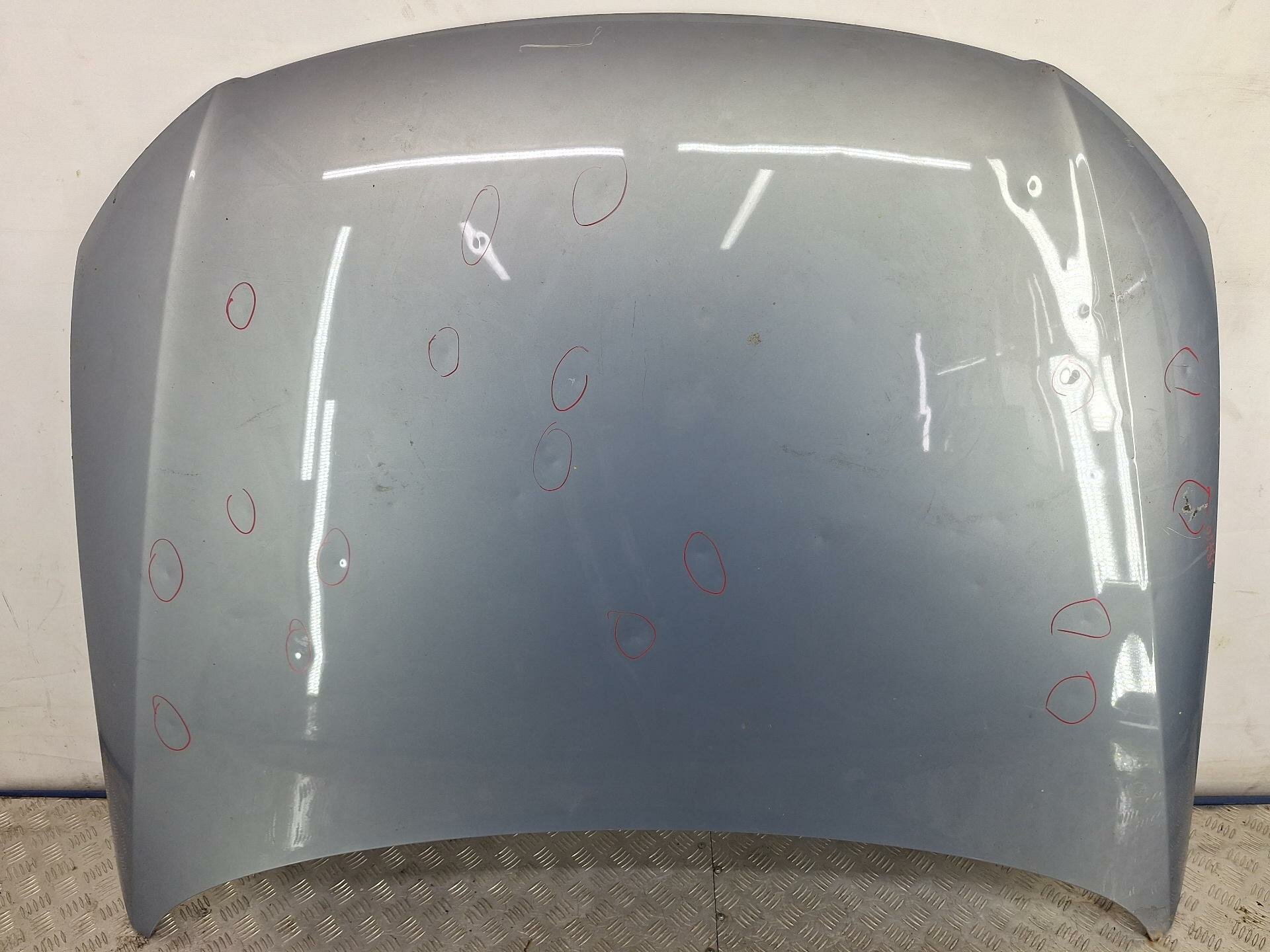 Капот Volkswagen Passat B6 2009