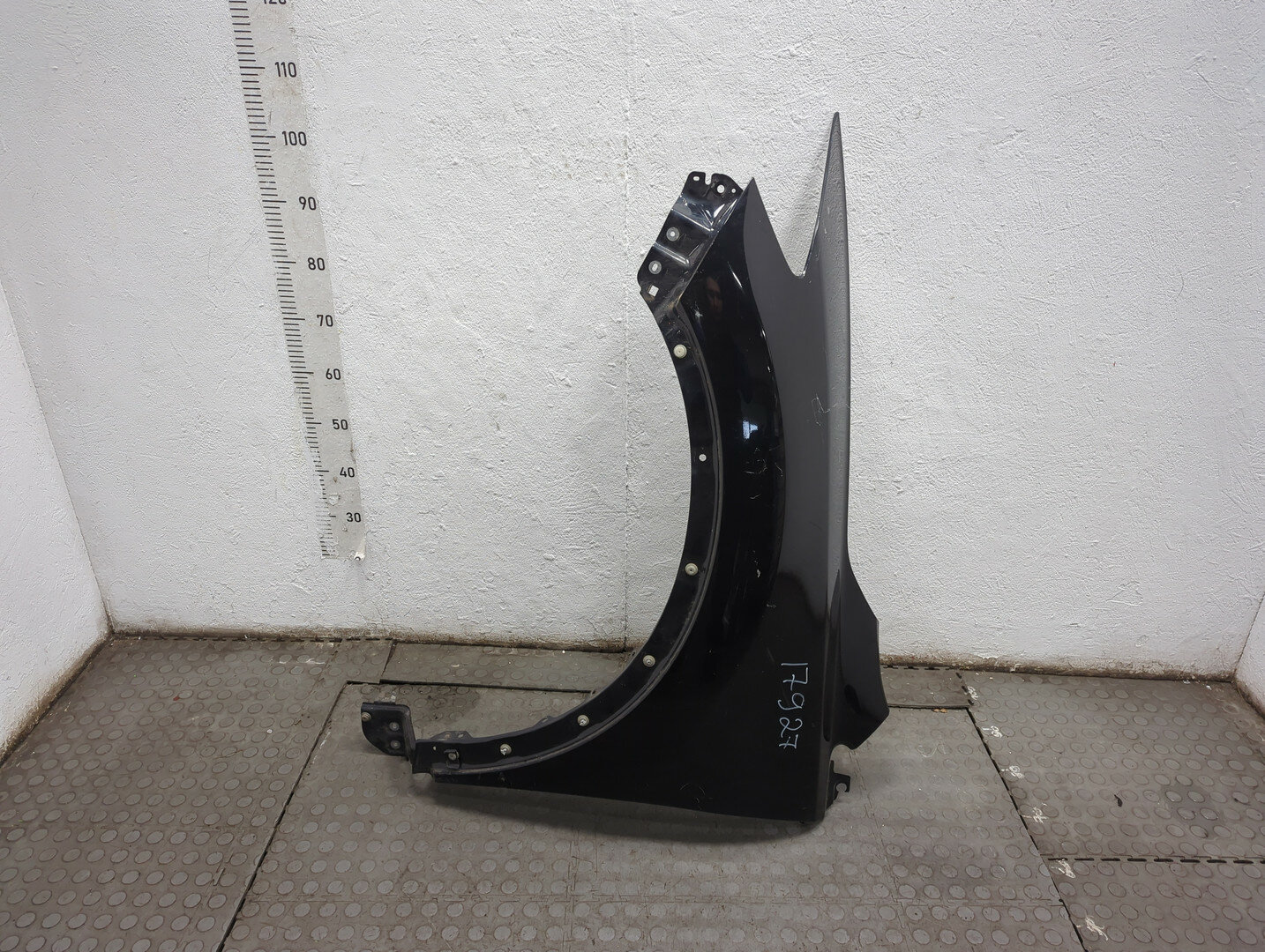Крыло левое переднее Mazda CX-9 Б/У