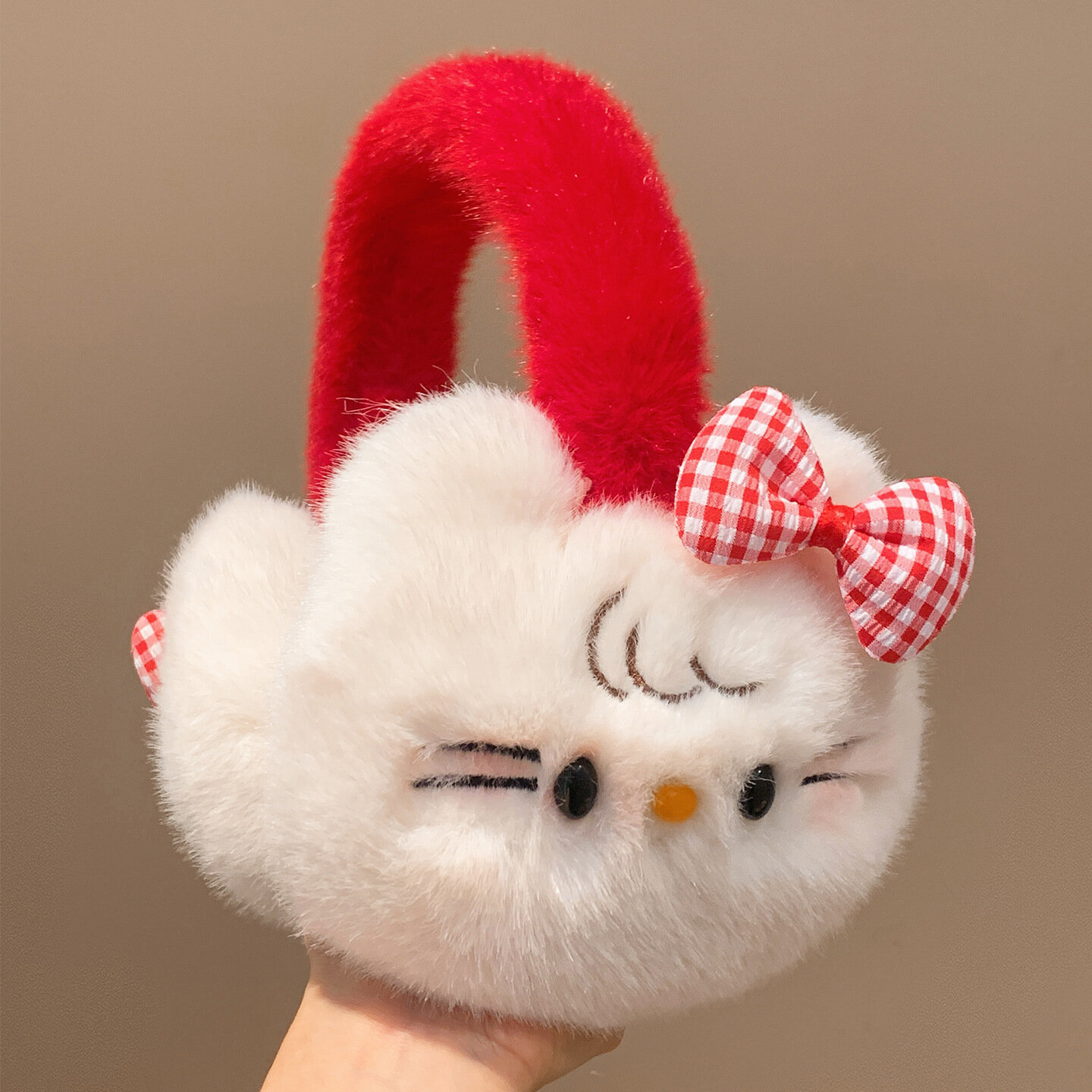 2026 Новейшие плюшевые наушники для женщин, осень и зима, стиль Ins, милый мультяшный кот, защита ушей с бантиком, теплые, защищающие от холода, ветрозащитные наушники для детей