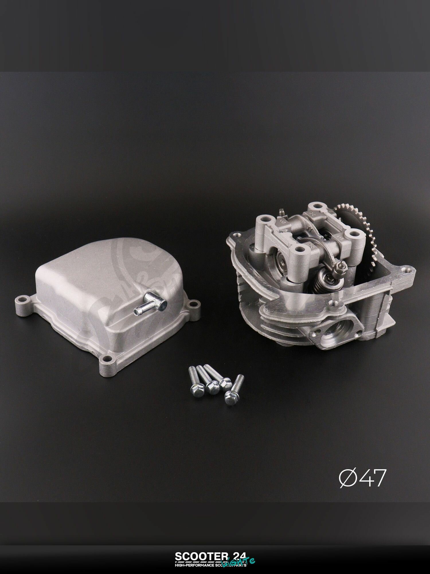 Головка цилиндра в сборе + крышка на китайский 4T мотоцикл и мопед GY6 80 ( 47) (d 16/18) "KOMATCU"