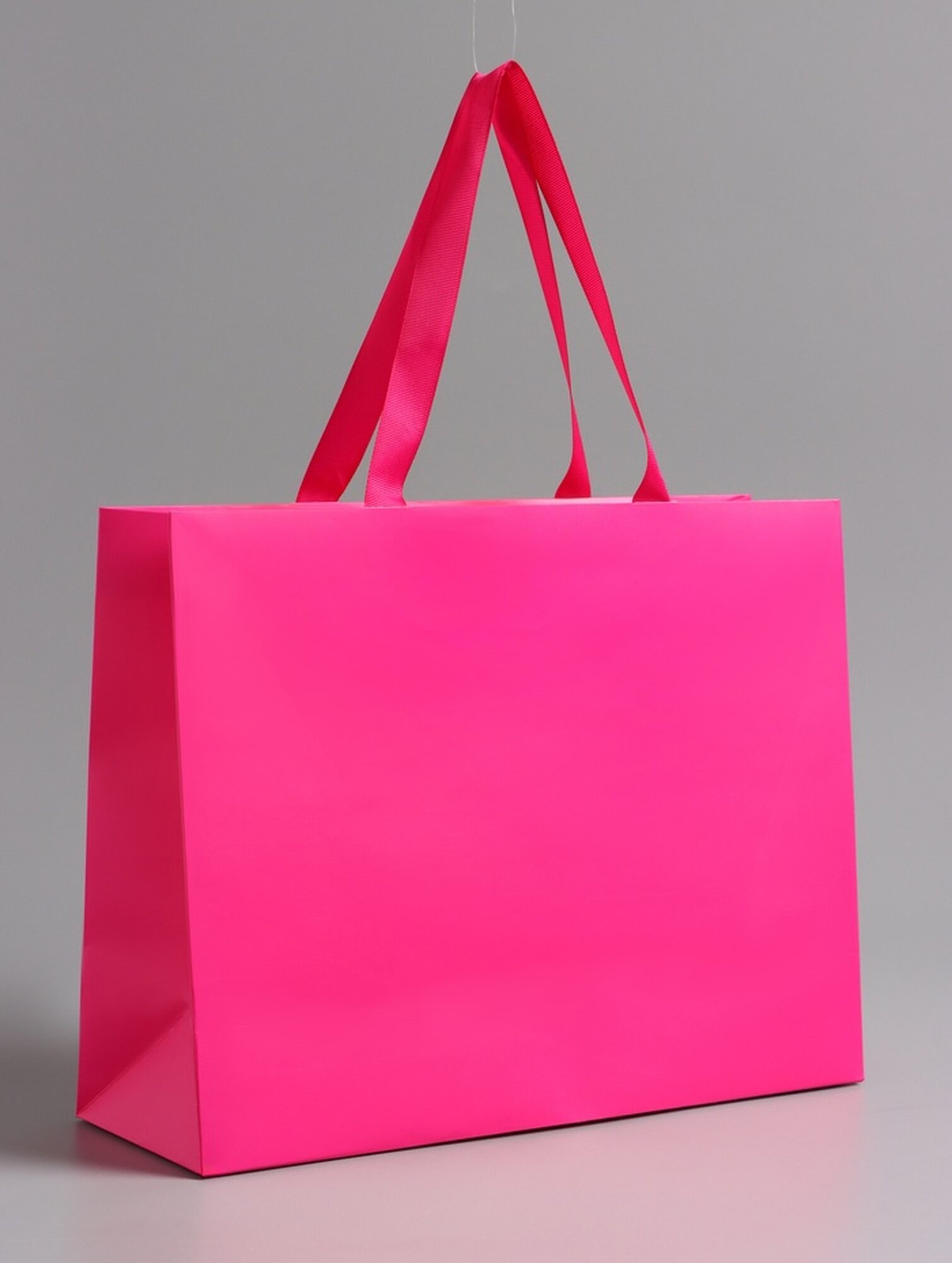 Пакет подарочный ламинированный горизонтальный "Фуксия", 32 х 25 х 11 см 10919602