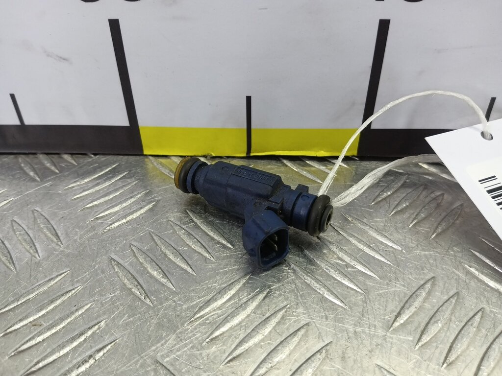 Форсунка топливная Б/У для Kia Ceed ED (2006—2010) 353102B000