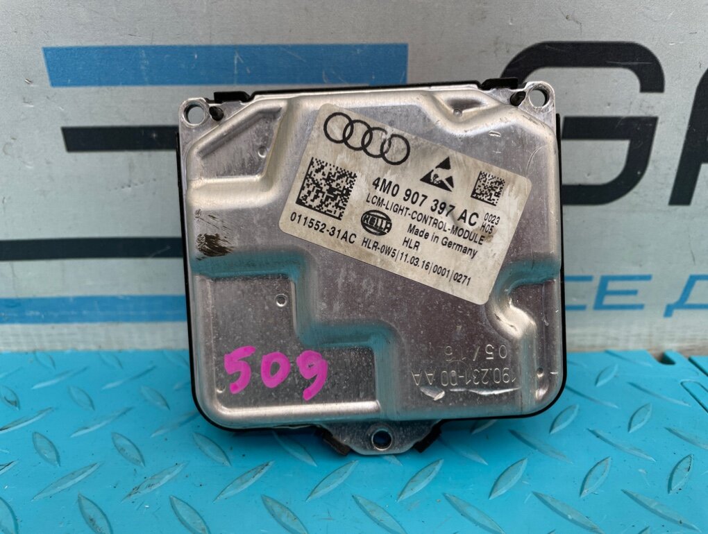 Блок фар Audi A4 2016 B9 CVKB 2.0 арт. 140435