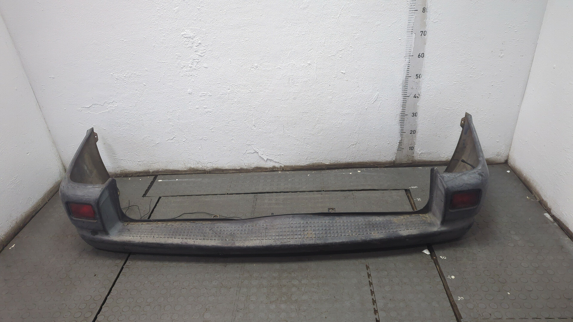 Бампер задний Volkswagen Transporter 4 Б/У