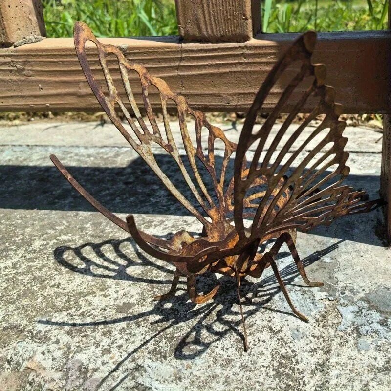 Фигурка садовая