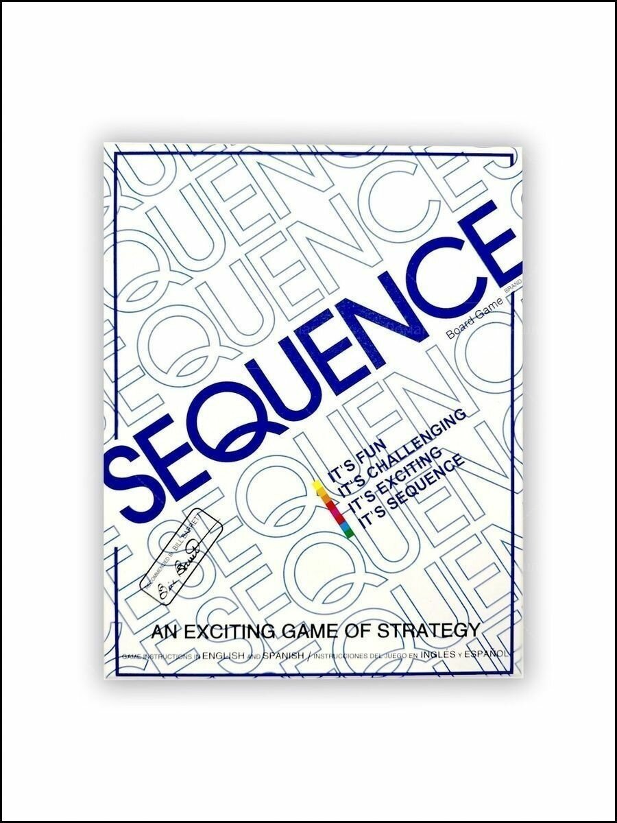 Стратегическая карточная игра Sequence в белом и синем цветах представлена как бестселлер