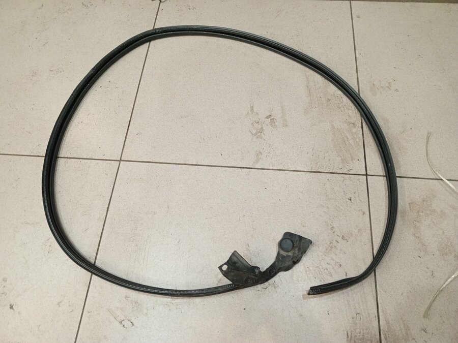 Уплотнитель (наружный) от Ford Mondeo 3 2000-2007