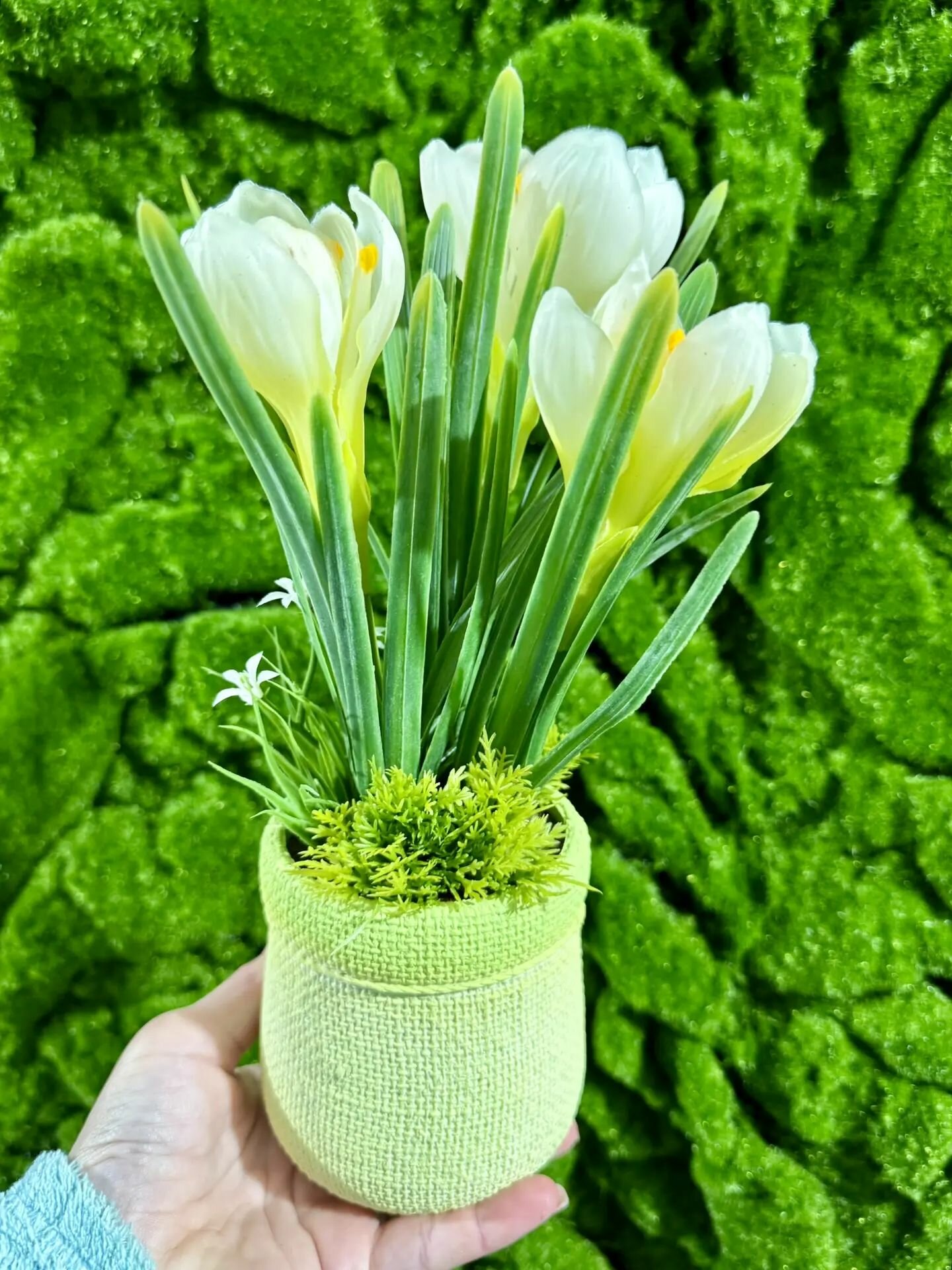 Букет весенний пасхальная композиция из искусственных цветов 30 см в кашпо №24