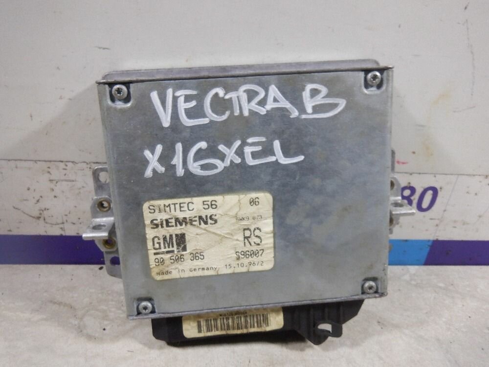 Блок управления двигателем Opel Vectra B