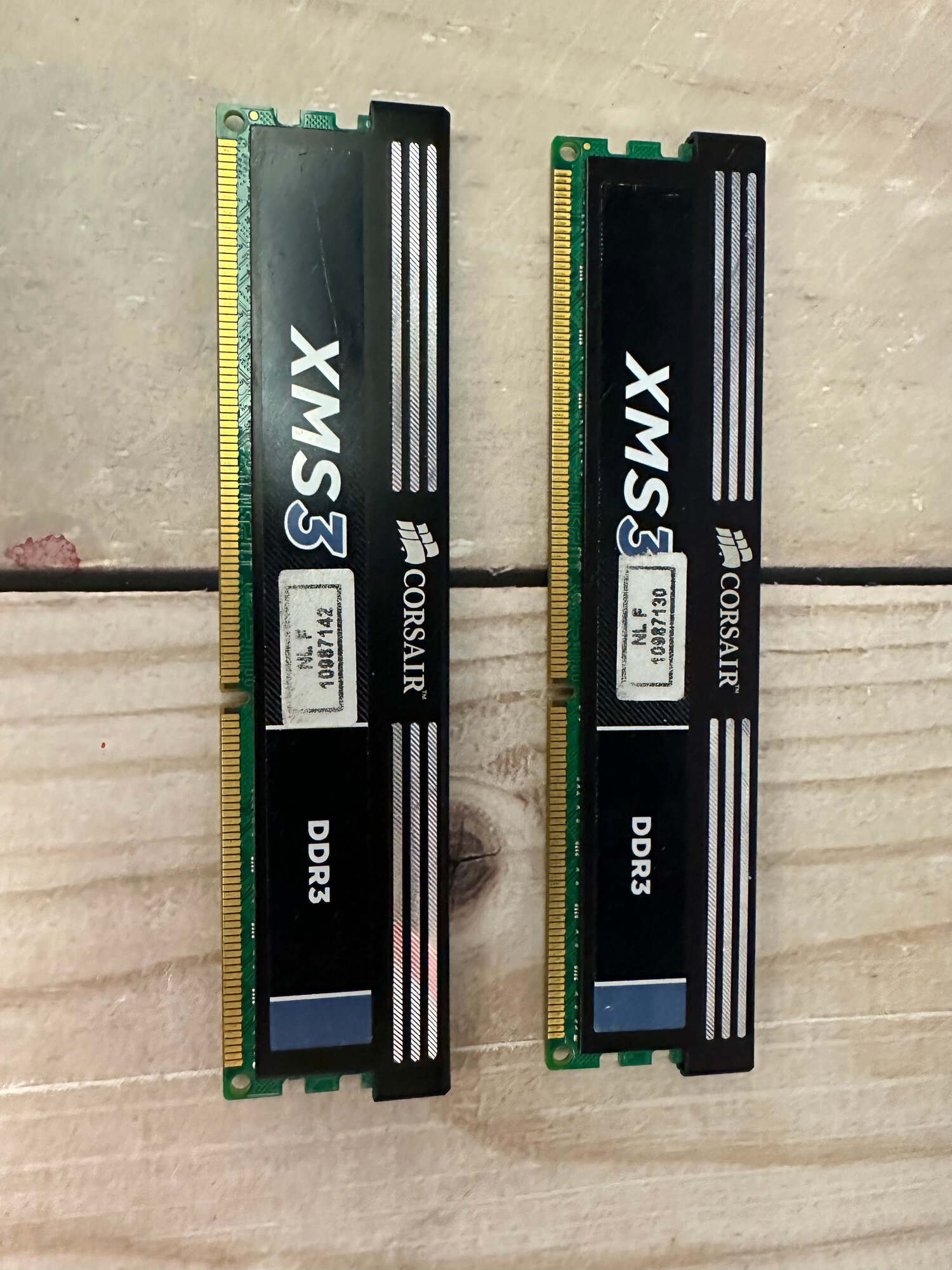 Оперативная память Игровая Corsair XMS 3 2x4 ГБ DDR3 1600 МГц DIMM (8гб общий обьём)