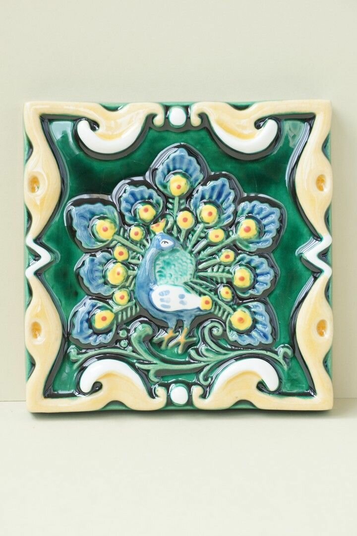 Чудо-птица. Панно, изразец, настенный декор, плакетка, украшение настенное интерьерное. Ярославская майолика. Керамика ручной работы. Сделано в России.