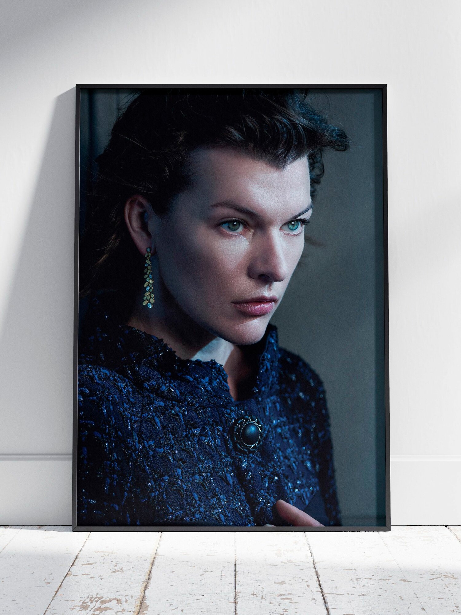Плакат на стену для интерьера Мила Йовович (Milla Jovovich 54) - Постер по актеру фильма, кино, сериала формата A4 (21x30 см)