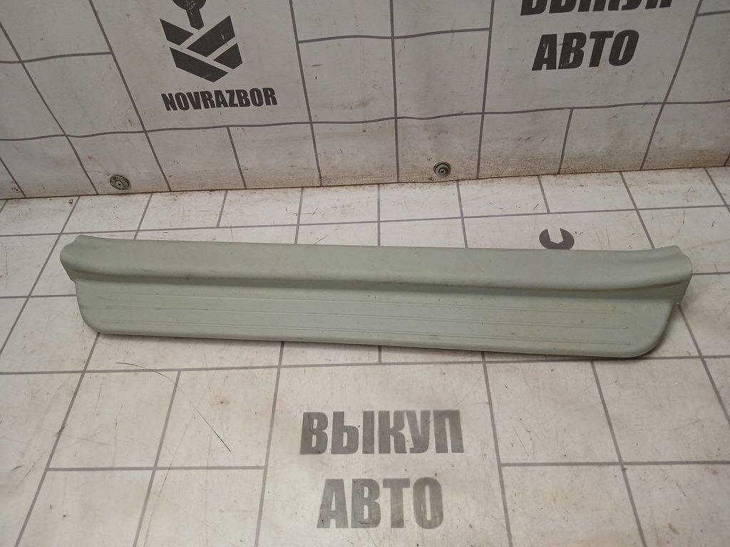 Накладка порога (внутренняя) Kia Ceed 07- 12
