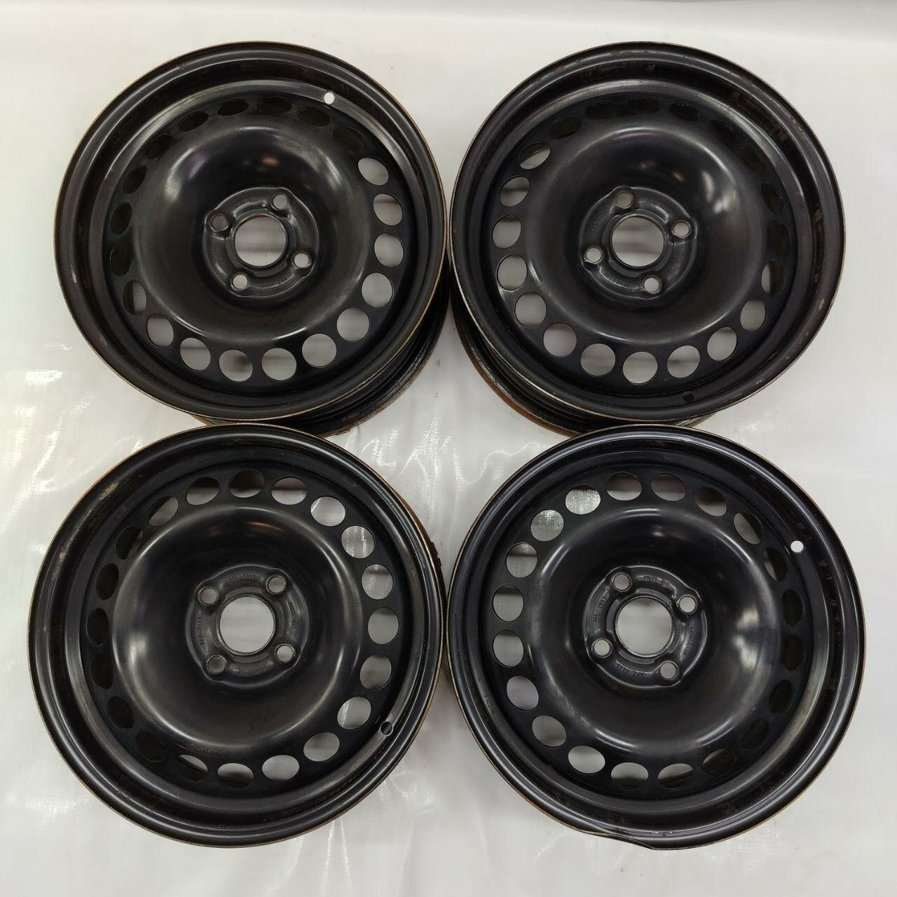 Колесные диски Штампованные 15x6 PCD 4x100 D56.6 ET39 (Реплика)