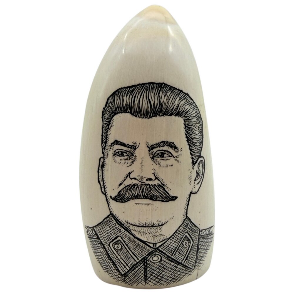 Настольный сувенир "И. В. Сталин" зуб кашалота, 1940-1950 гг. СССР