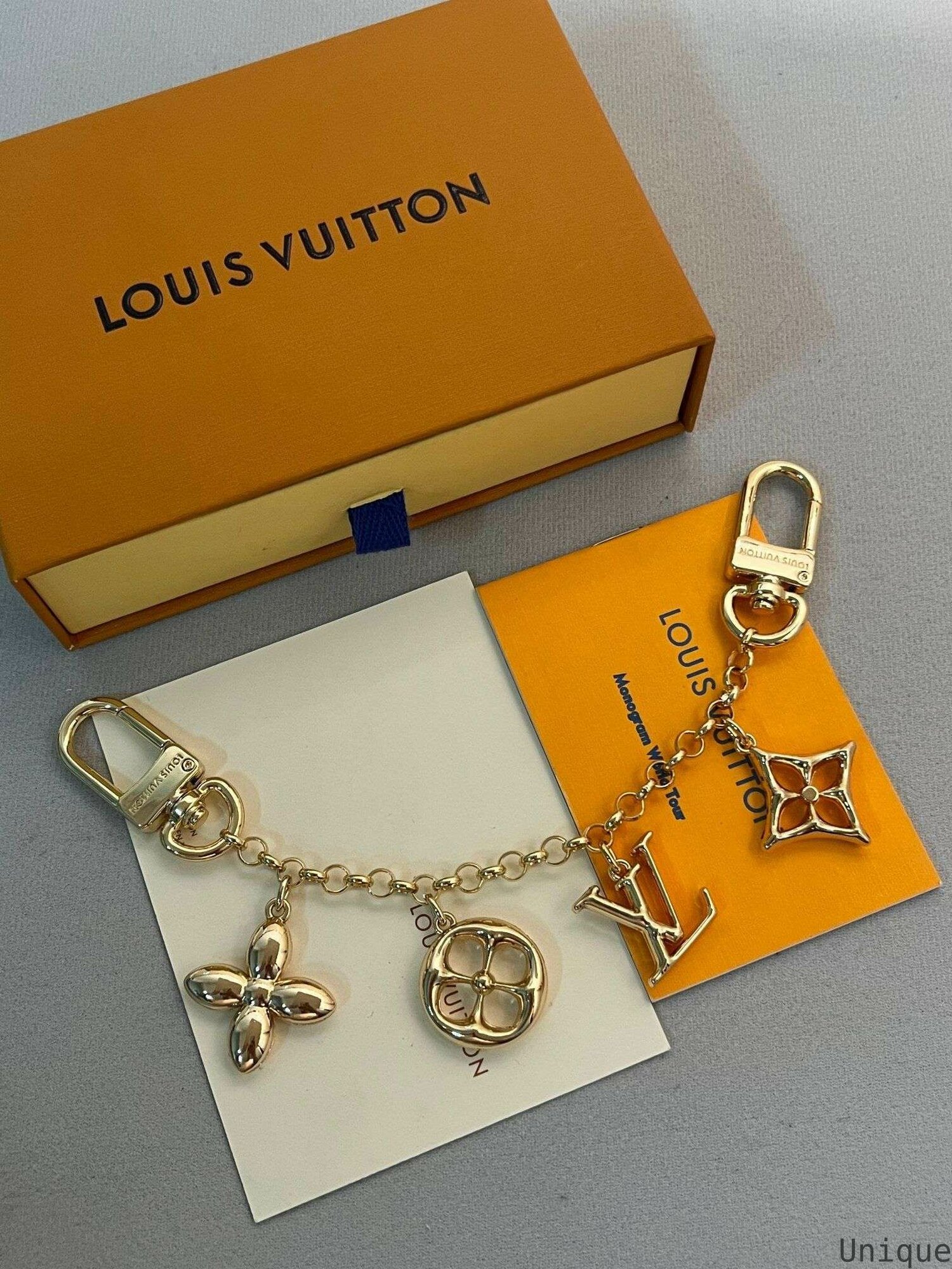 Louis Vuitton Подвеска для брелка для сумки Unique