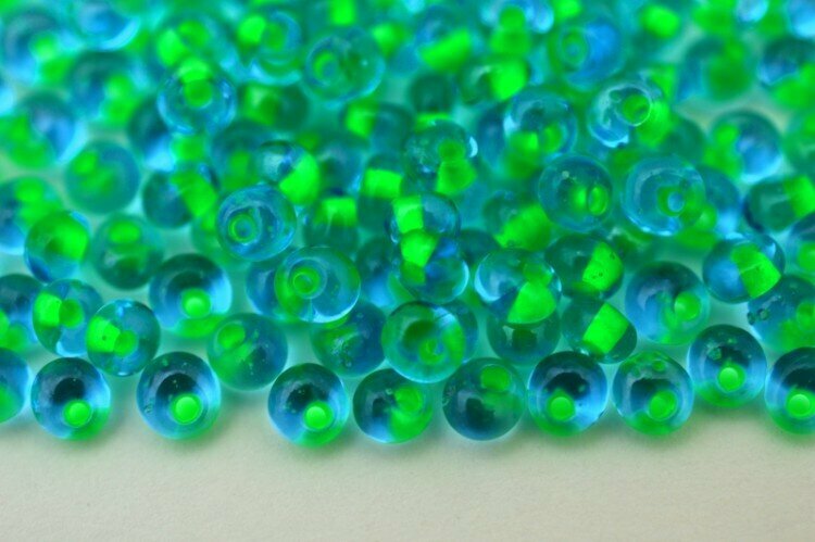 Бисер японский TOHO Magatama 3мм #0307 морская вода/желтый, окрашенный изнутри, 5 грамм