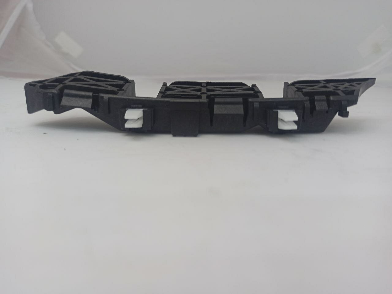 JORDEN JH03K2021L Кронштейн перед LH Rio Jorden JH03K2021L