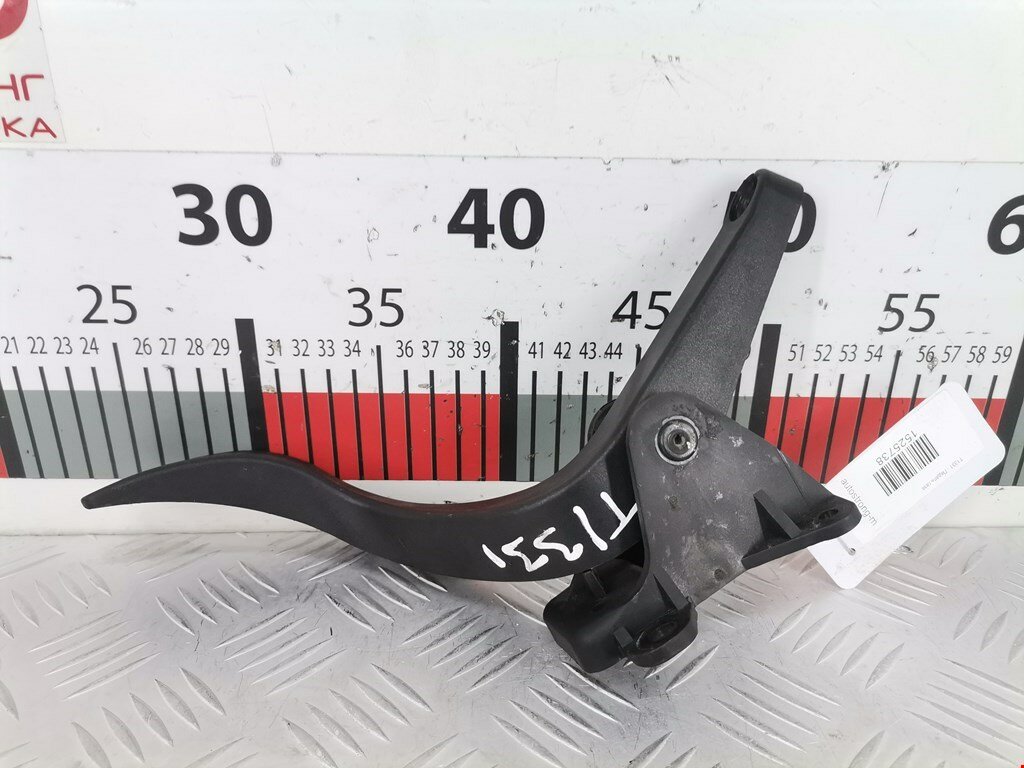 Педаль газа Ford Focus 1 98AB9P732AE арт. 1525738
