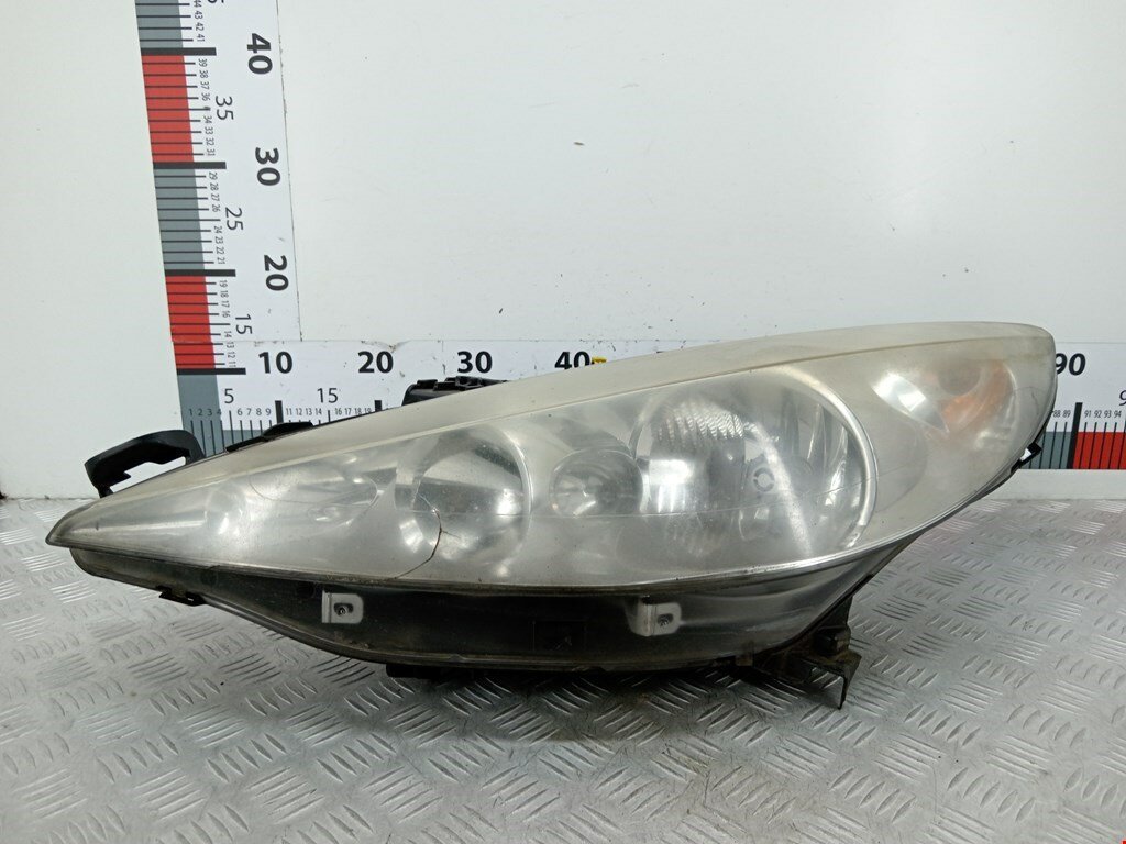 Фара левая Peugeot 207 9680131780 арт. 1847998