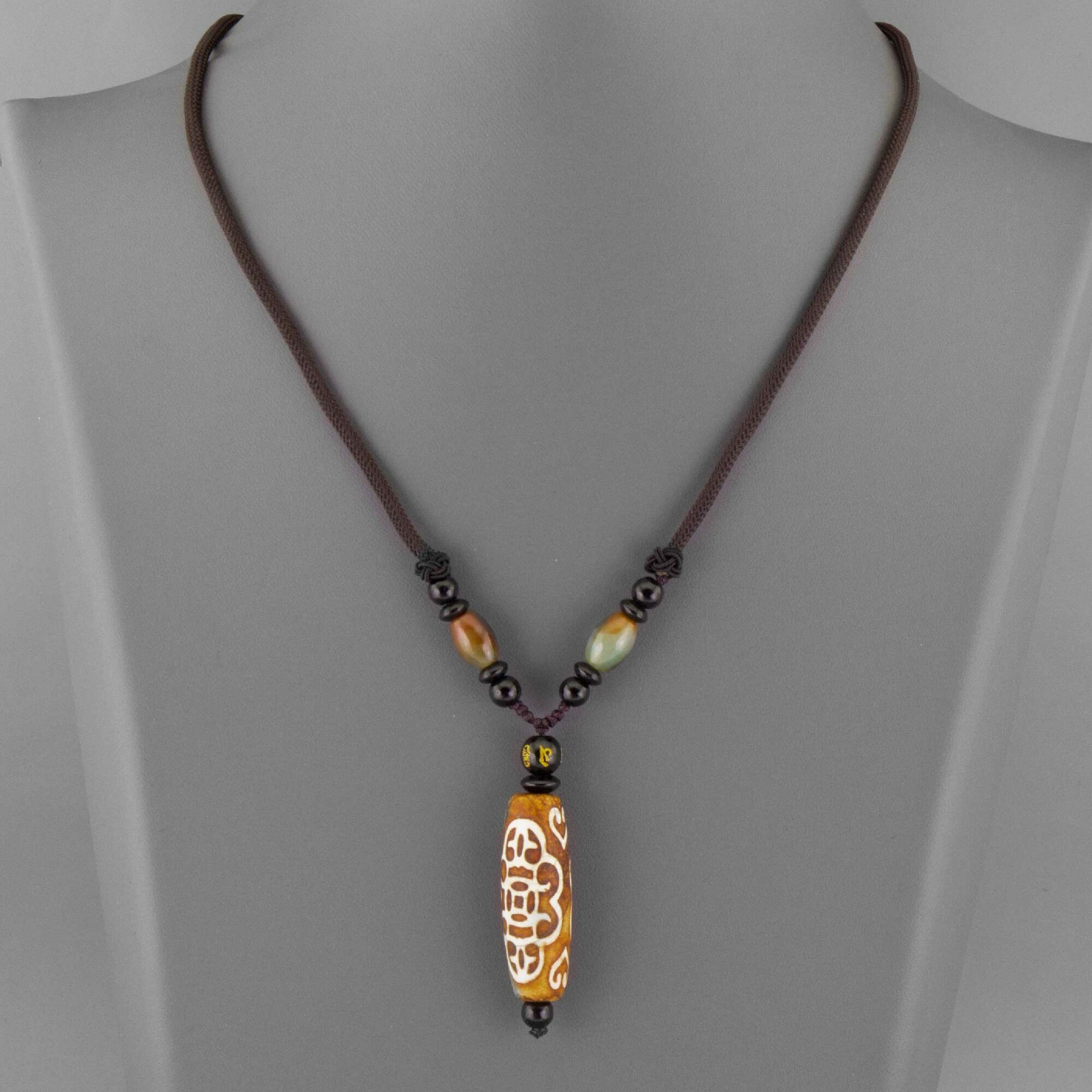 Колье, агат