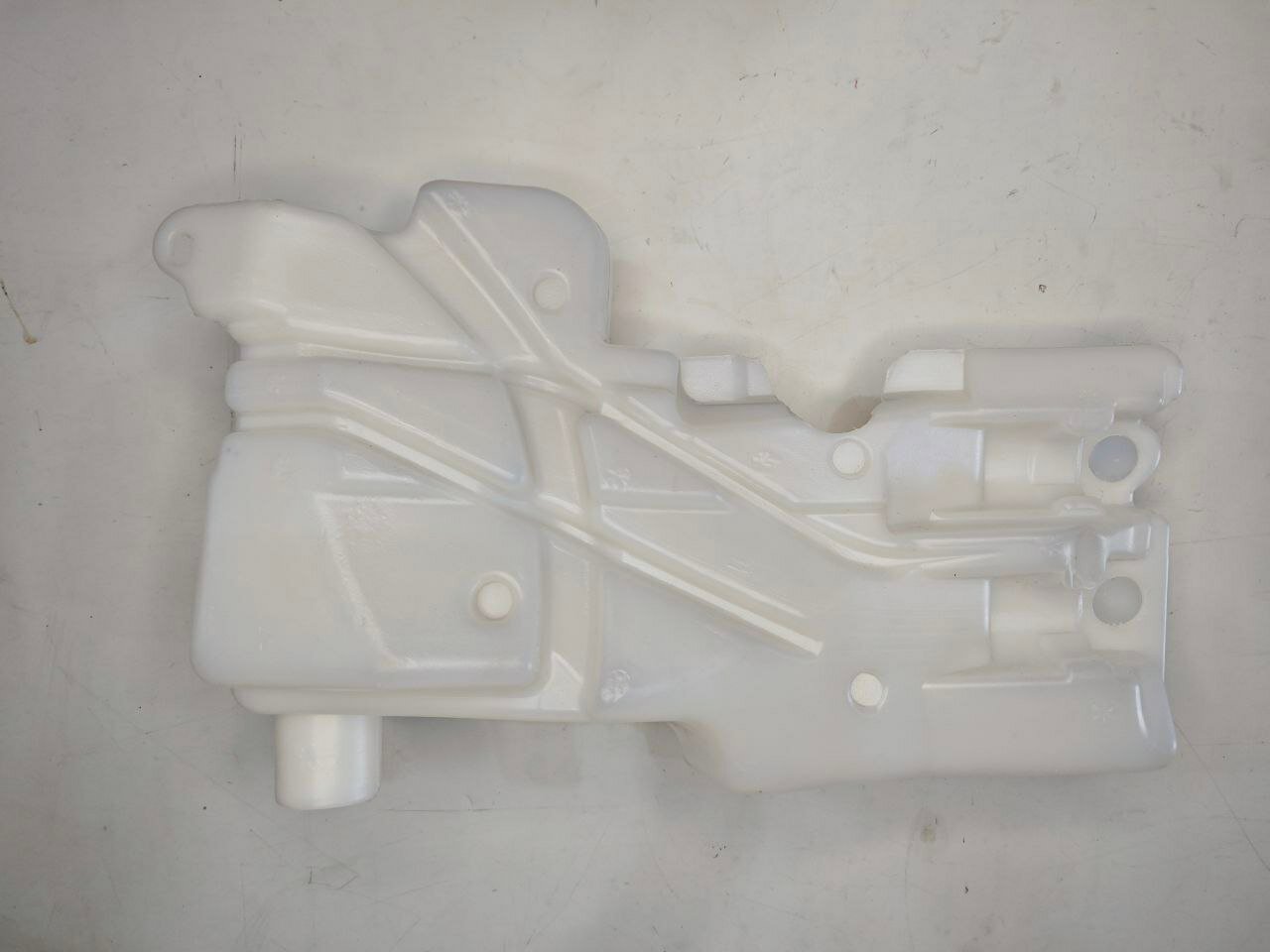 Бачок стеклоомывателя Chery Tiggo [1.6 16V 5MT внедорожник 4X2] T115207010