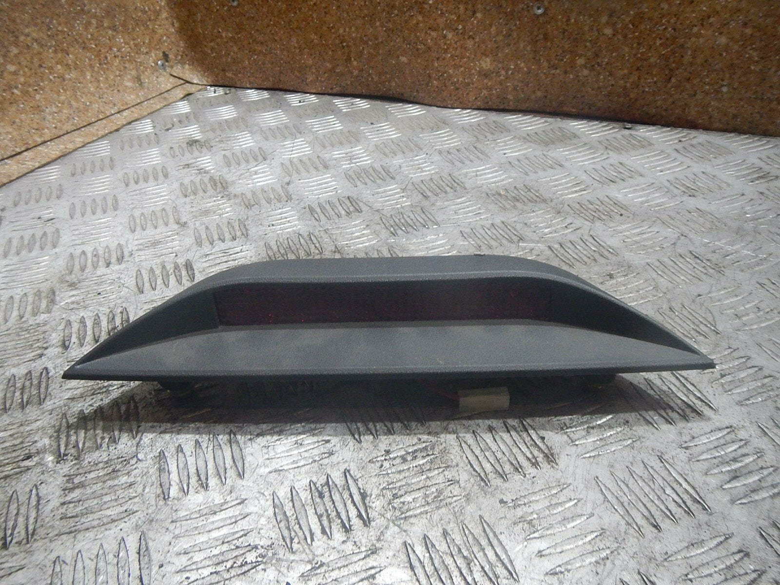 Б/У Фонарь задний (стоп сигнал), FAW (ФАВ)-V5 (13-) FAW (ФАВ) V5 (13-17) Без видимых повреждений. 252499 FAW арт. 815705...