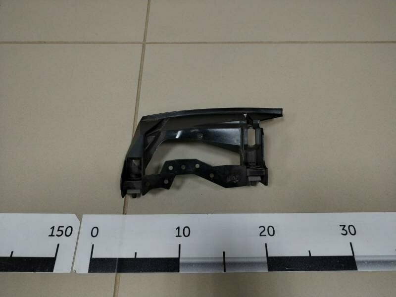 Кронштейн крепления фары BMW 4-series F32 2012 кат.номер: 1305819031