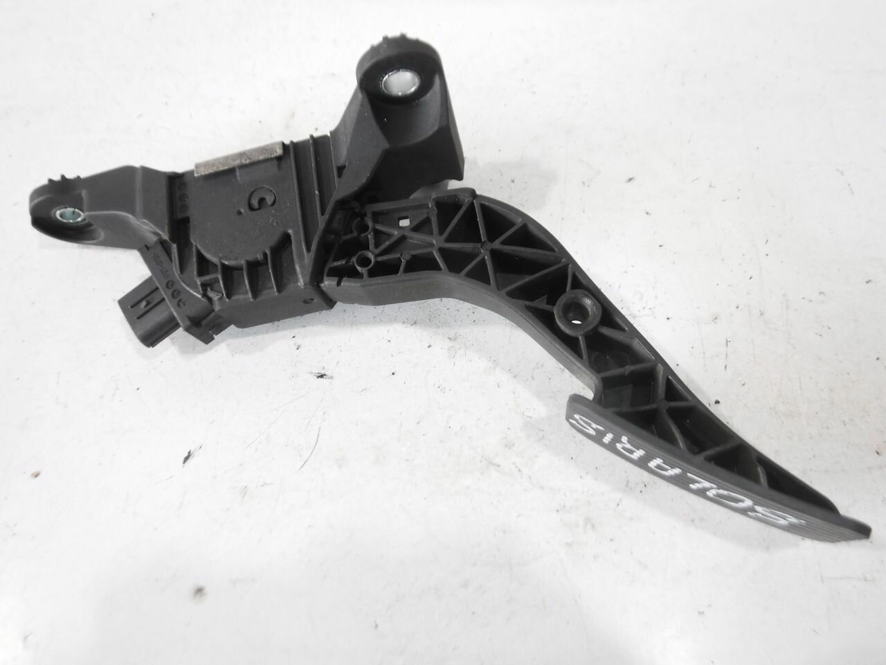 Педаль газа Hyundai Solaris II (2017—2020) 32700F2100