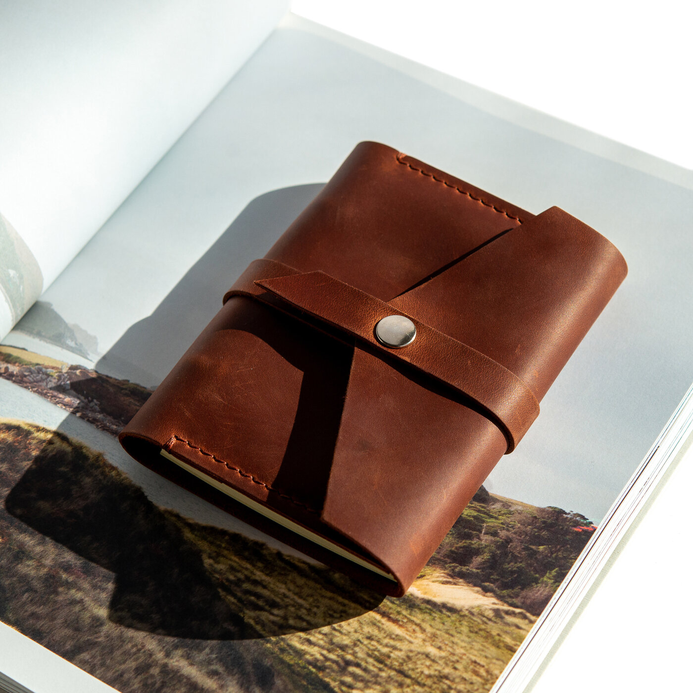 Кожаный блокнот A6 с карманом и сменными блоками, Тетрадь на кольцах формата А6.