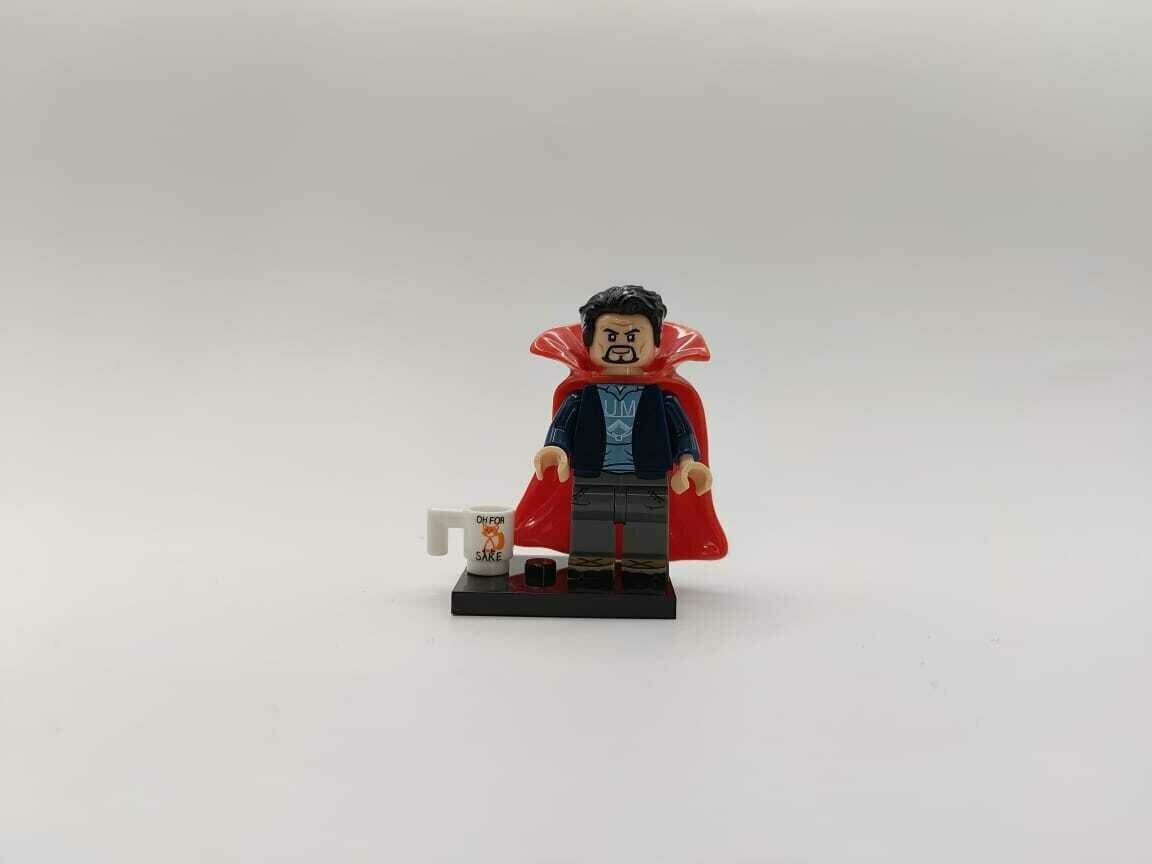 Минифигурка "Доктор Стрэндж домашний", фигурка из коллекции Marvel