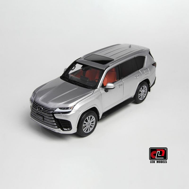 Машинка LCD 1:18 Лексус LX600 SUV Модель легкосплавного автомобиля