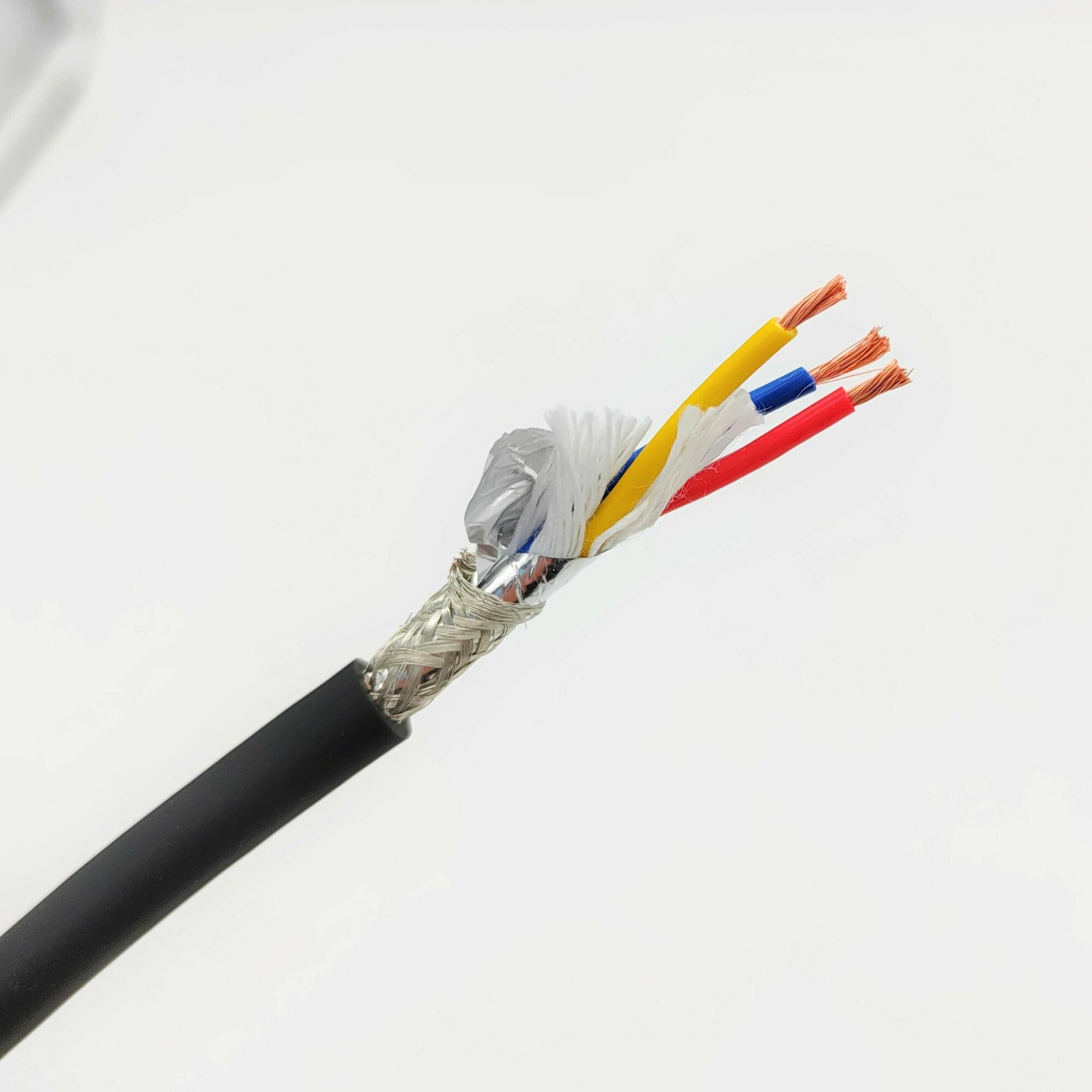 Кабель гибкий экранированный TRVVP 3х0.75, для ЧПУ, шаговых двигателей, 2 метра