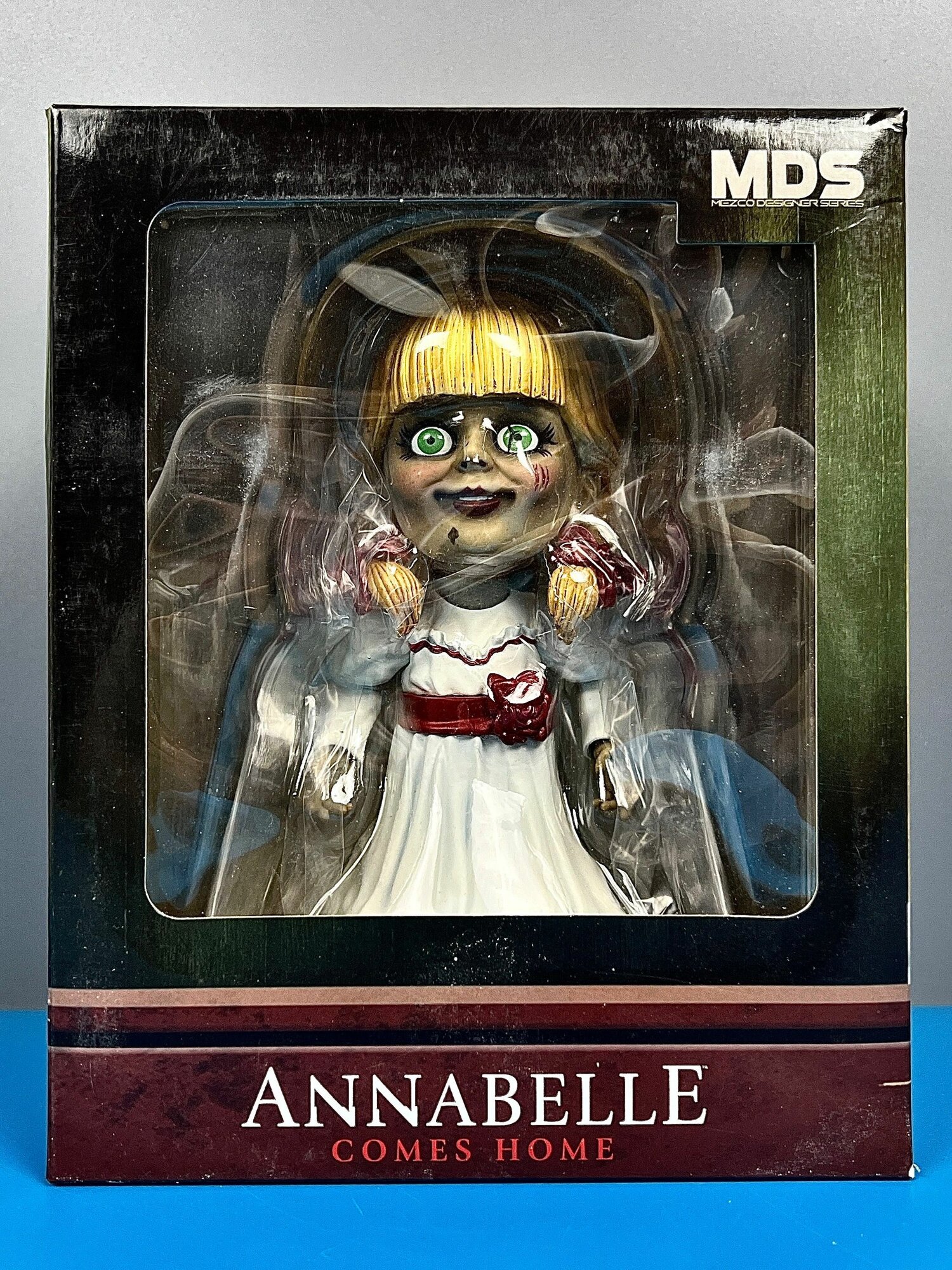 Фигурка Annabelle, Annabelle Comes Home / Оригинал Mezco Toyz, MDS, 18 см. / Кукла Аннабель, Проклятие Аннабель 3