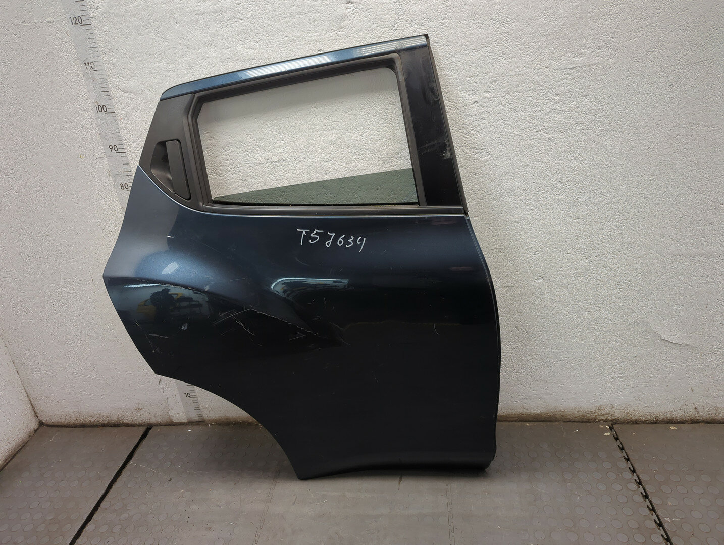Дверь боковая (легковая) правая задняя Nissan Juke Б/У