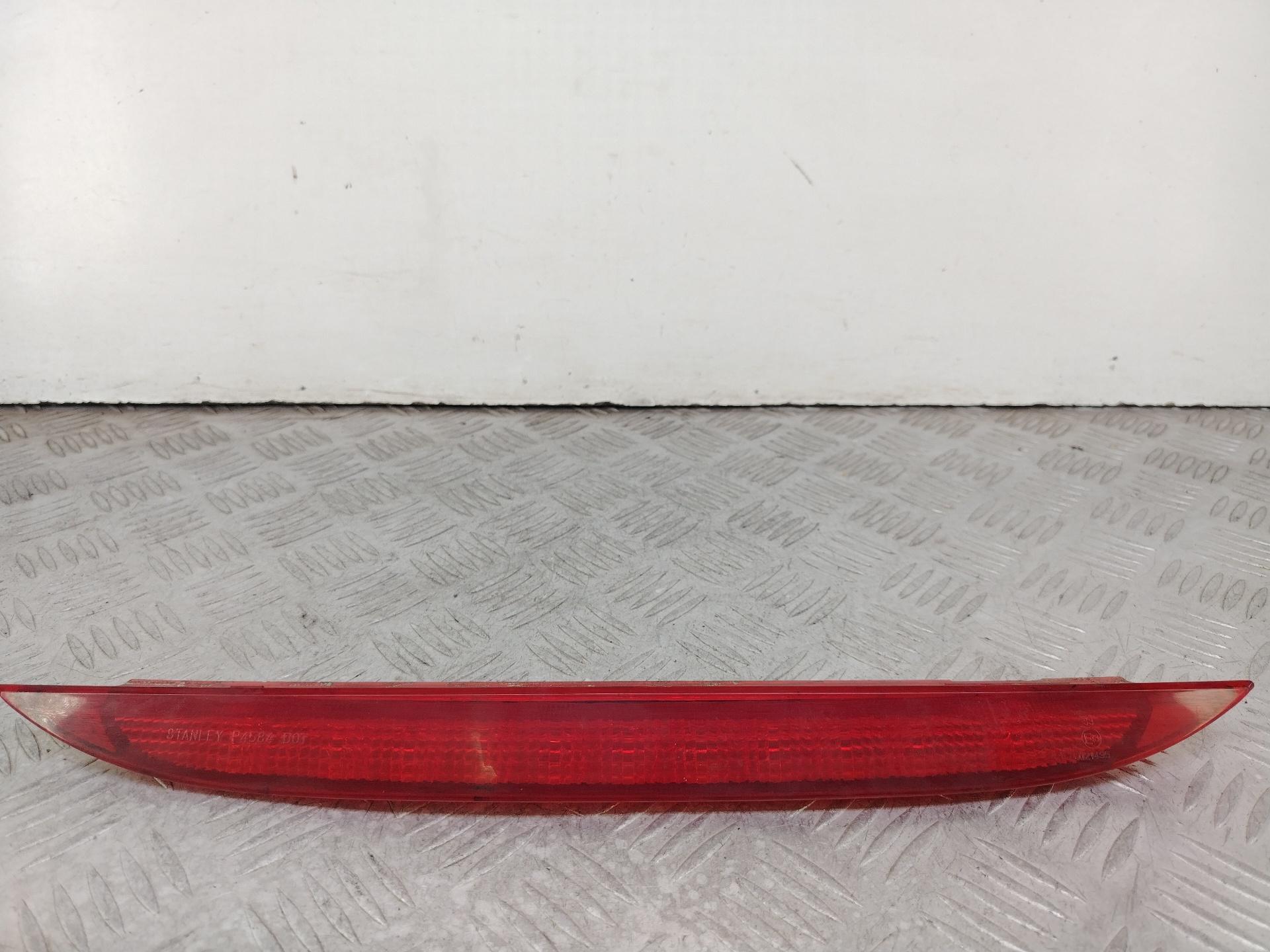 Дополнительный стоп-сигнал Mazda 5 1 рест. CR (2007 - 2010) C23551580